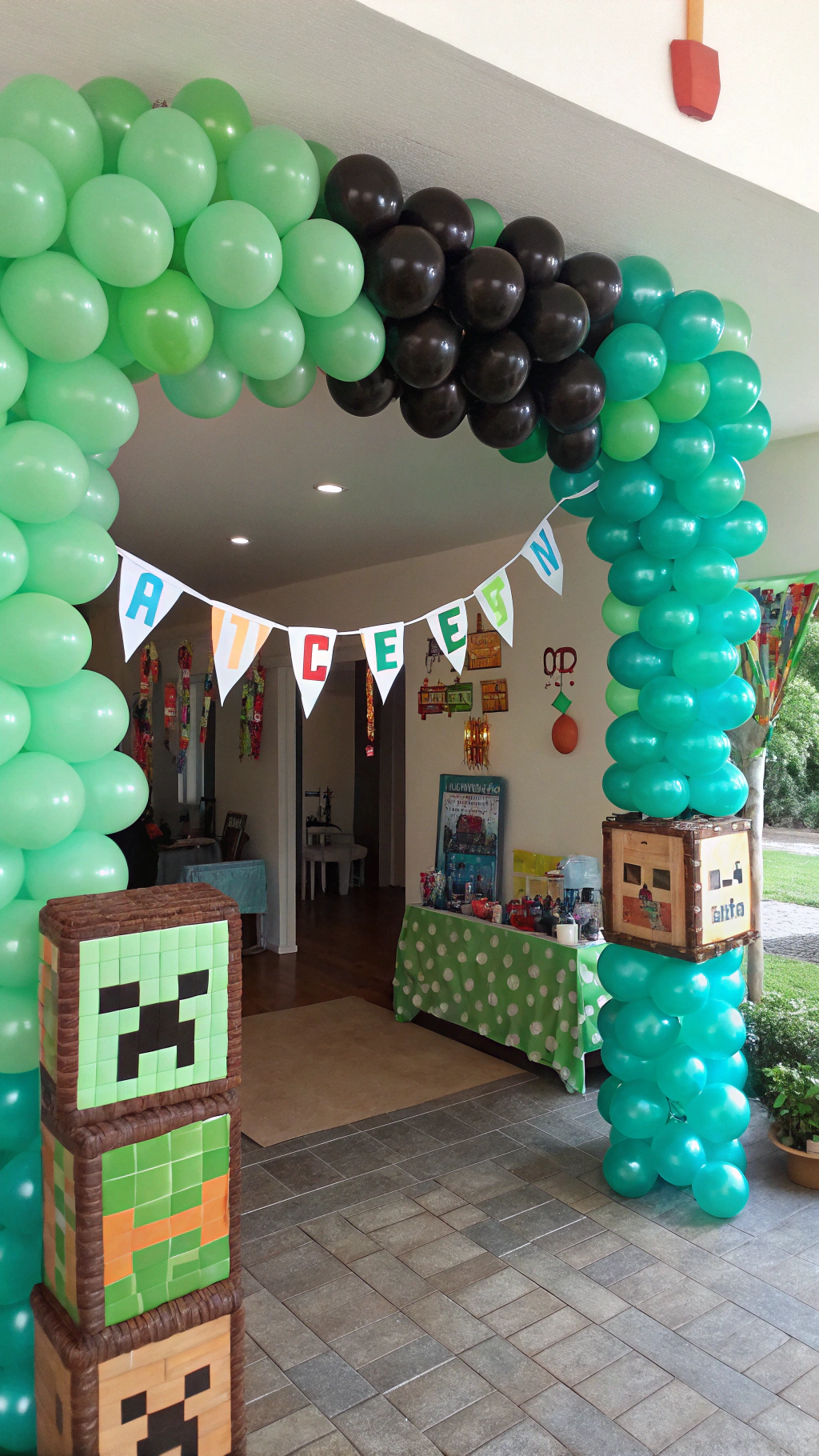 10+ Best Minecraft Party Decorations – Easy & Fun DIY Ideas For Kids